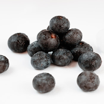 Açaí fruit feeds a healthy gut